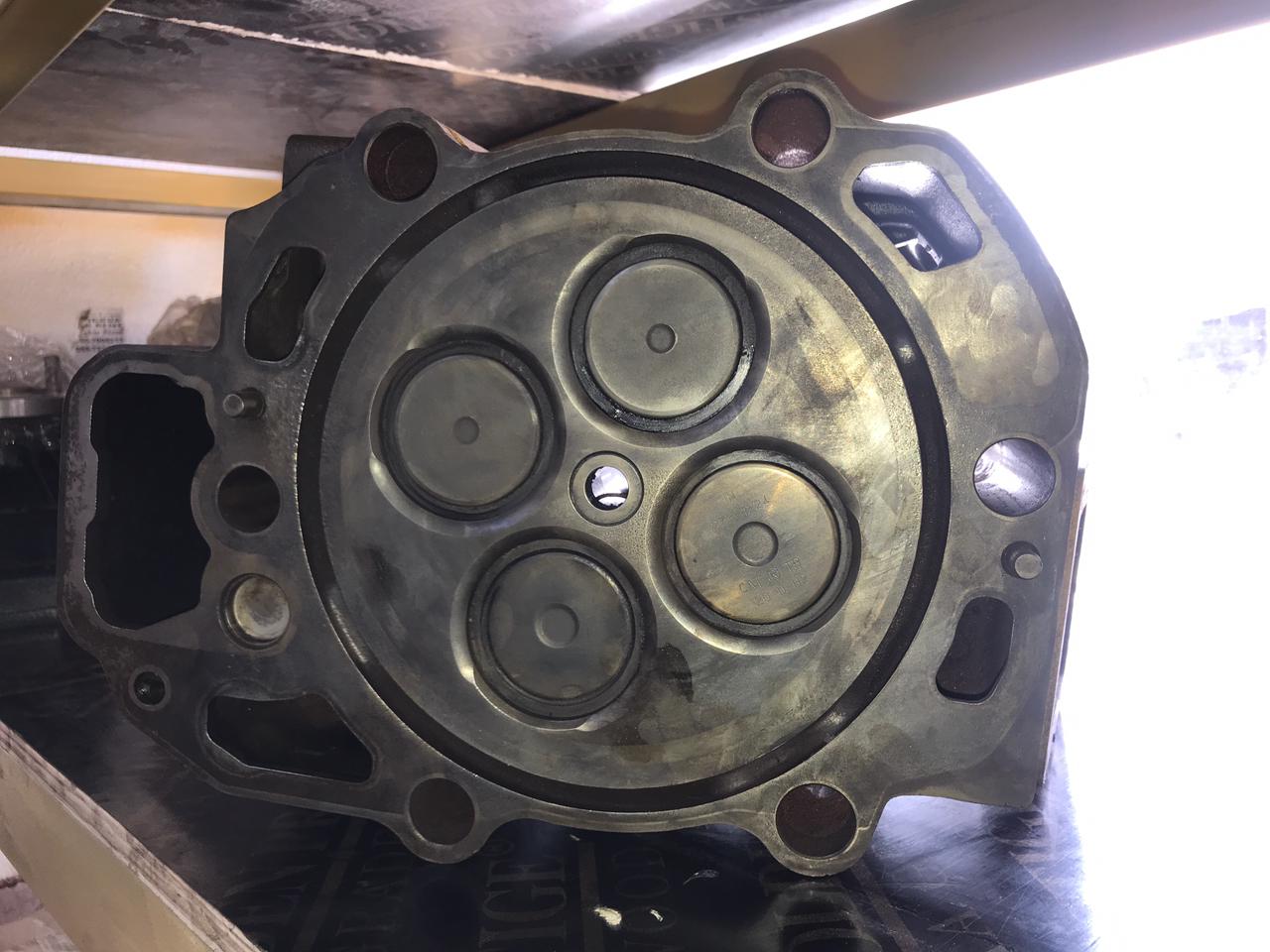 C175 HEAD CYLINDER USED CATERPILLAR - Swift Interntional