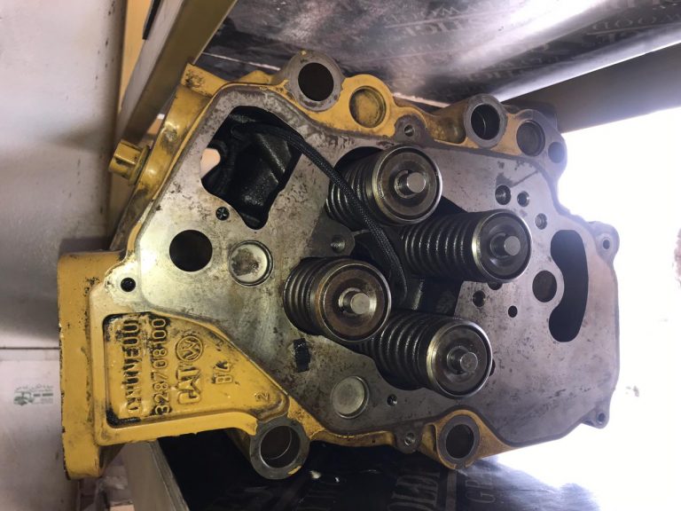 C175 HEAD CYLINDER USED CATERPILLAR - Swift Interntional